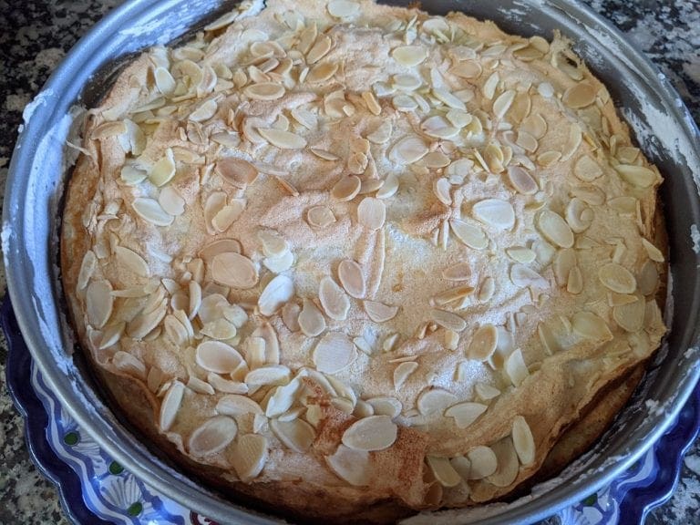 Easy Blitz Torte Recipe- Fast Cake with Cream and Fruit