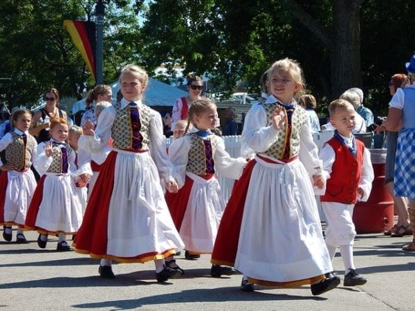My visit to Germanfest, Milwaukee- Food, Music, and a lot of FUN!