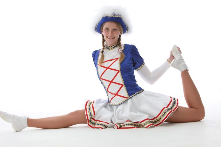 Tanzmariechen- Who are those Fabulous Karneval Dancers?