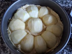 Oma'sTraditional German Apple Cake Recipe- Versunkener Apfelkuchen