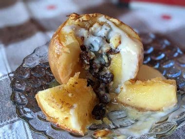 Simple German Bratapfel Recipe with different Variations