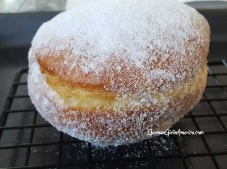 Karneval Berliner Recipe- How to Make Delicious Berliner