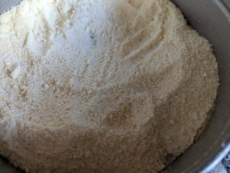 Mom's German Cherry Streusel Cake Recipe