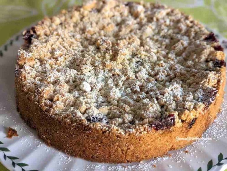 Mom's German Cherry Streusel Cake Recipe