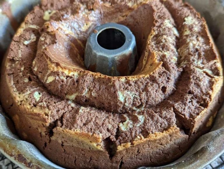 German Marble Cake Recipe with Eierlikör- Eierlikör Marmorkuchen