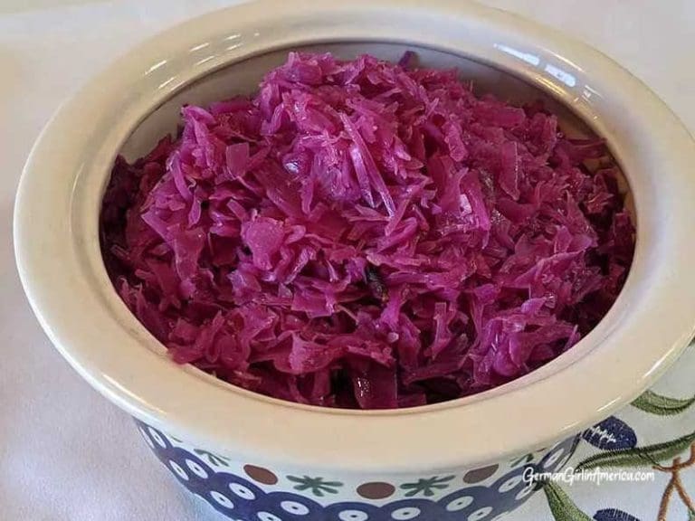 Oma's Easy and Delicious German Red Cabbage Recipe