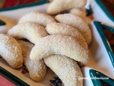 Vanilla Kipferl Recipe - A Delicious German Christmas Cookie